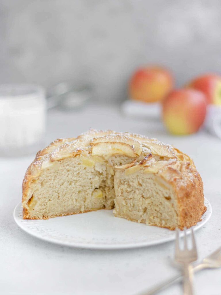 Vegan Apple Cake (Easy 7 Ingredients) - Plant Based School