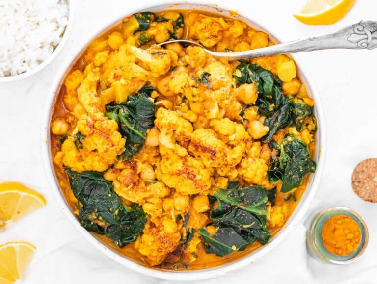 Cauliflower Curry in 30 Minutes: Wholesome Indian-Inspired Dinner