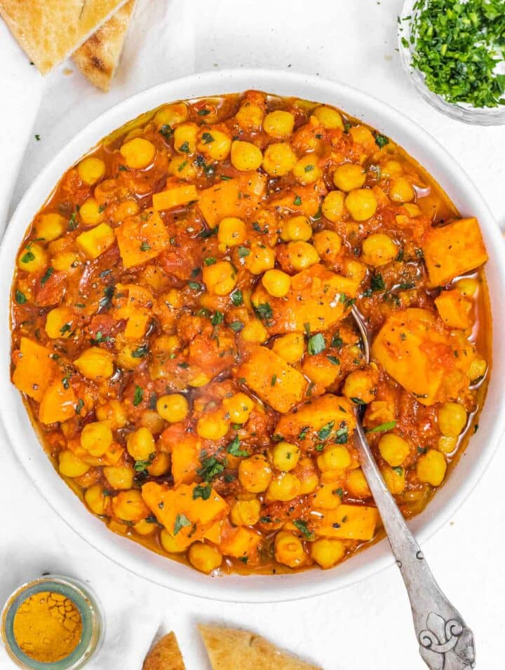 Easy Chickpea Stew - The Plant Based School