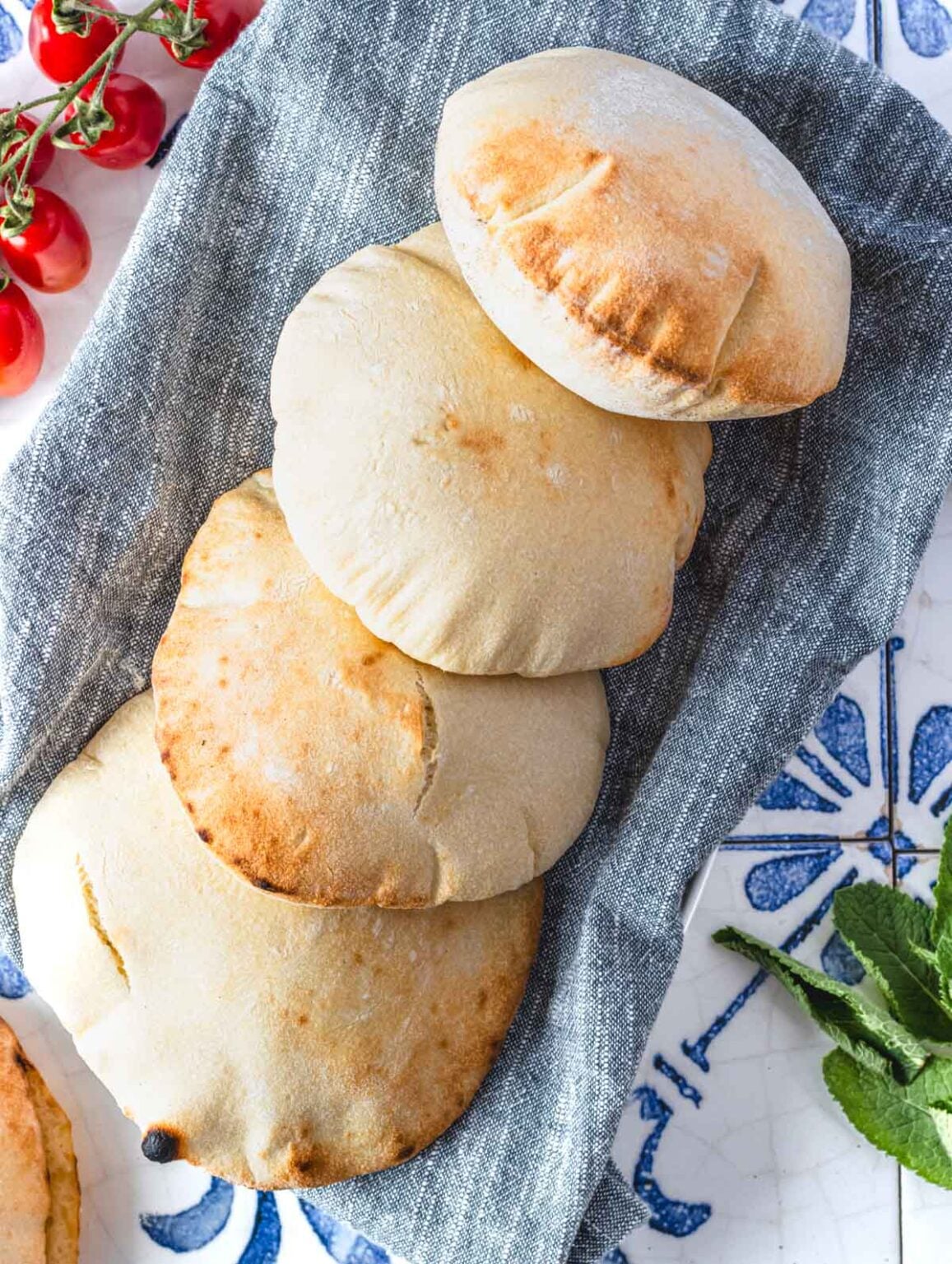 Easy Homemade Pita Bread Recipe: Soft and Pillowy