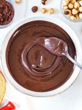 15-Min Hazelnut Spread - The Plant Based School