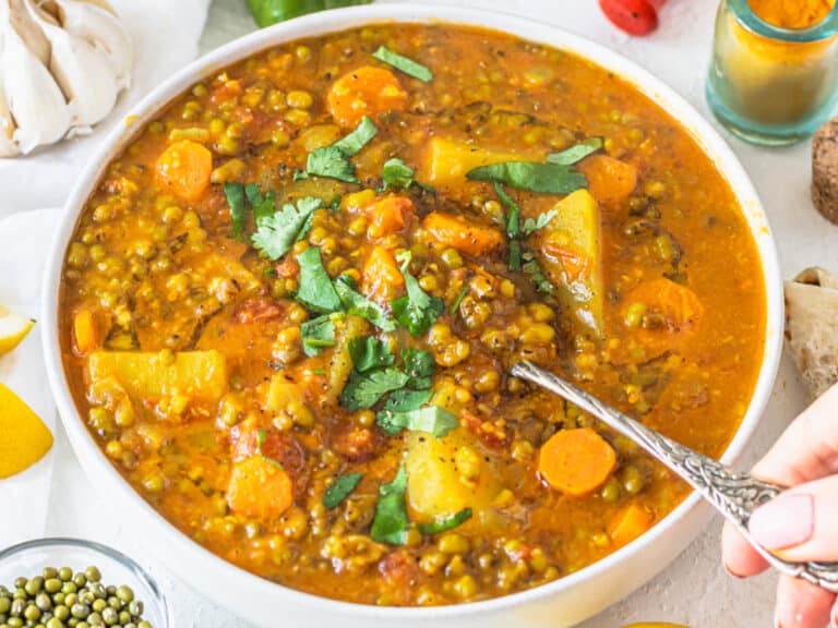 Mung Bean Soup: A Delicious One-Pot Recipe
