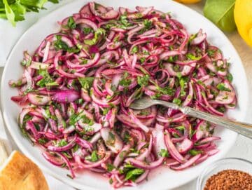 Quick Sumac Onions: Add Flavorful Addition to Your Meals