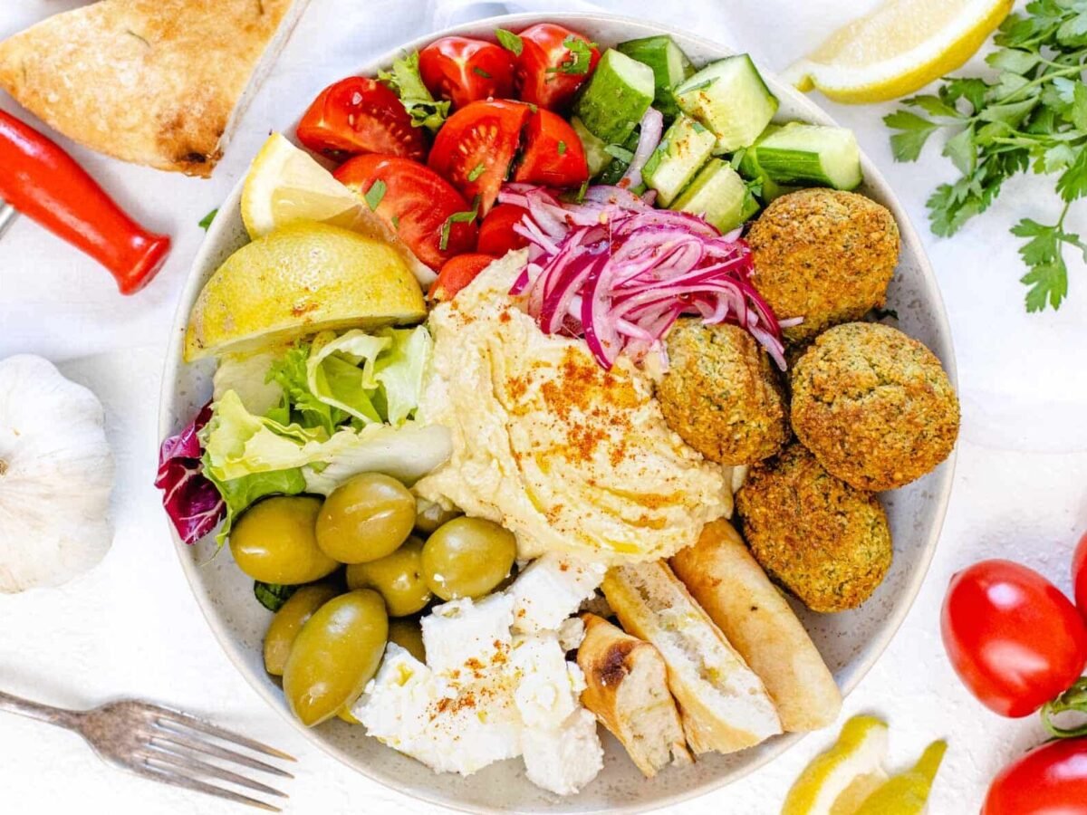 25 Wholesome and Colorful Grain Bowl Recipes