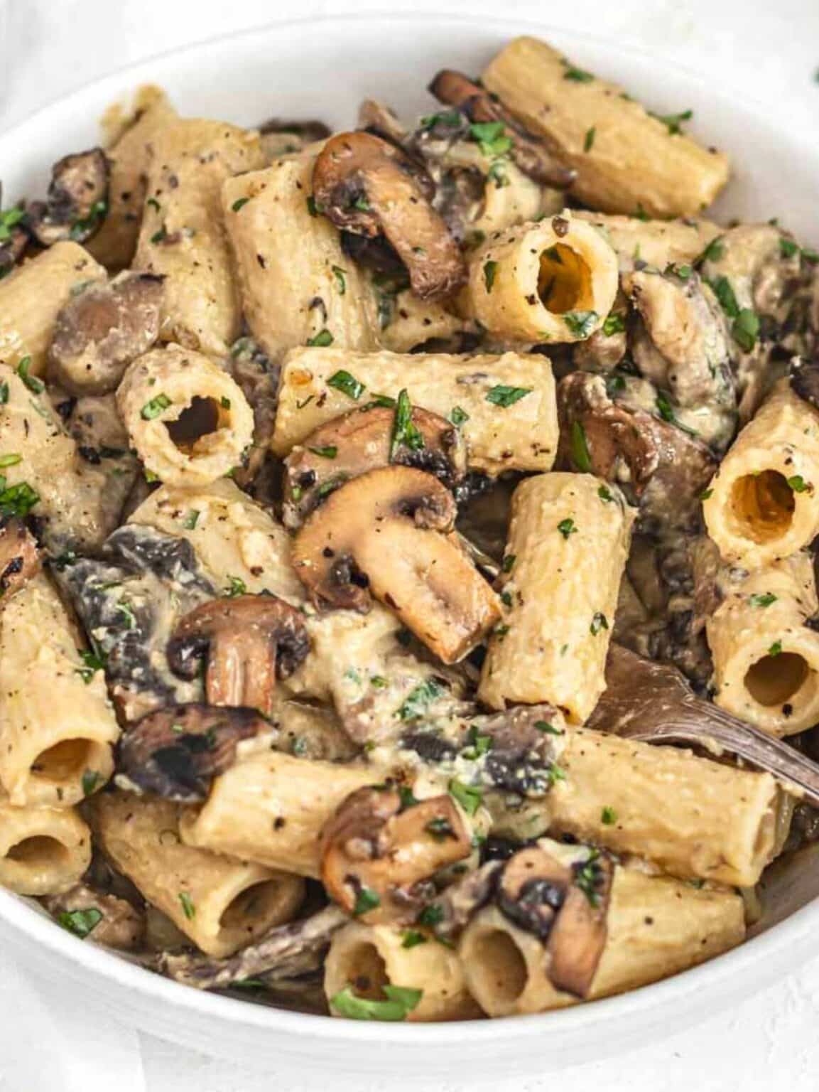 Easy Creamy Hummus Pasta: A Quick Dinner Idea - The Plant Based School