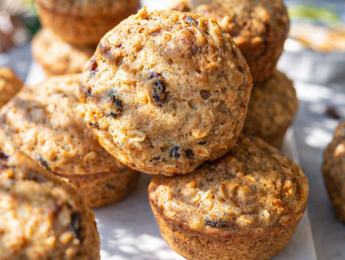 Apple Sauce Muffins with Greek Yogurt and Oats - The Plant Based School