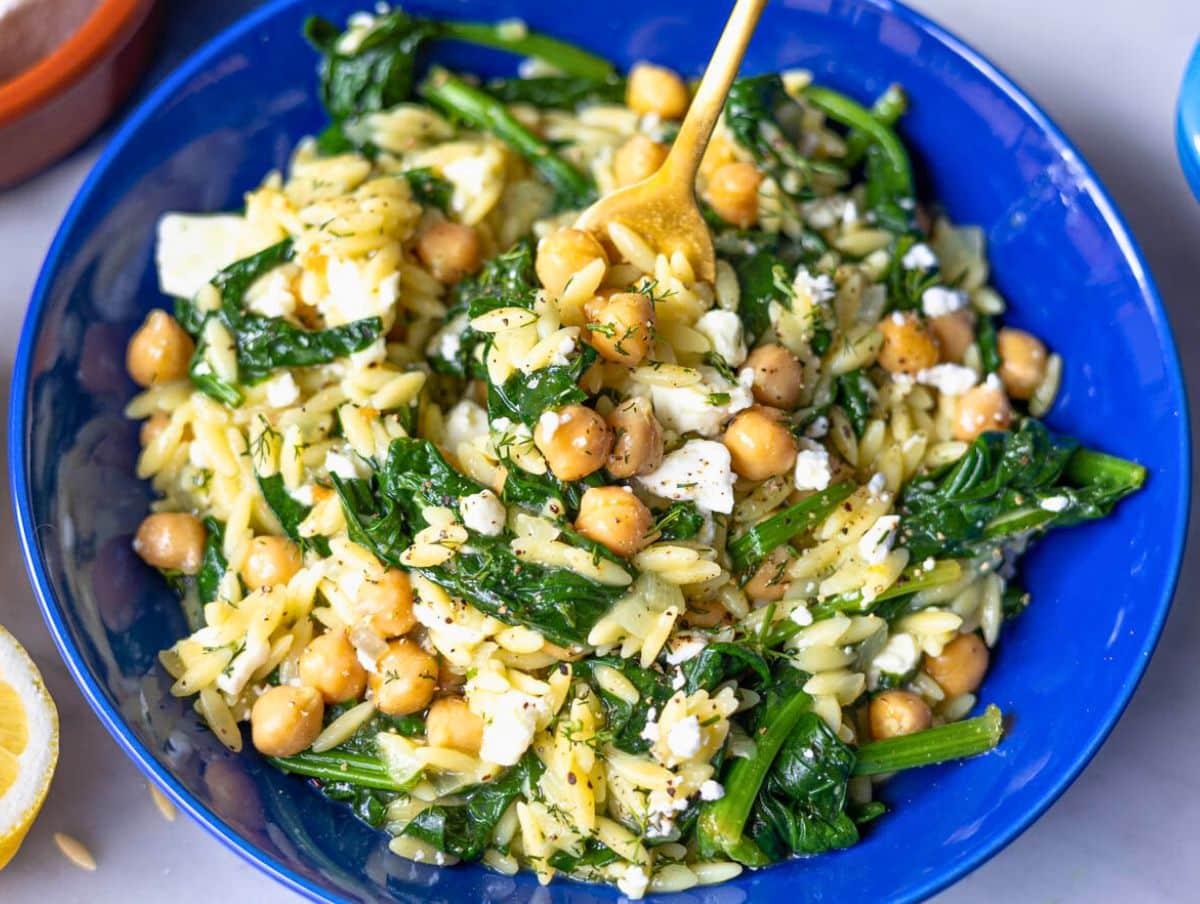 Creamy Spinach Orzo with Chickpeas and Feta (Greek-Inspired) - The ...